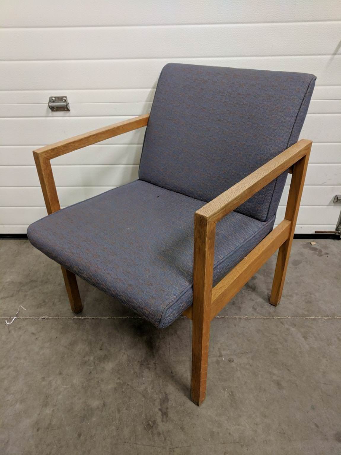 Light Purple Guest Chairs with Wood Frame