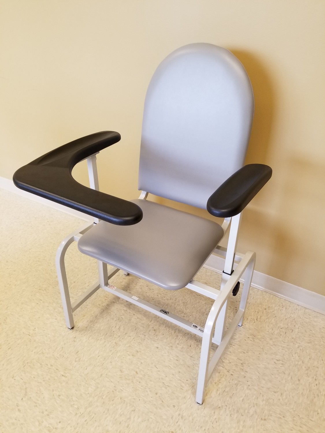 Winco 573 Padded Blood Drawing Chair | Madison Liquidators